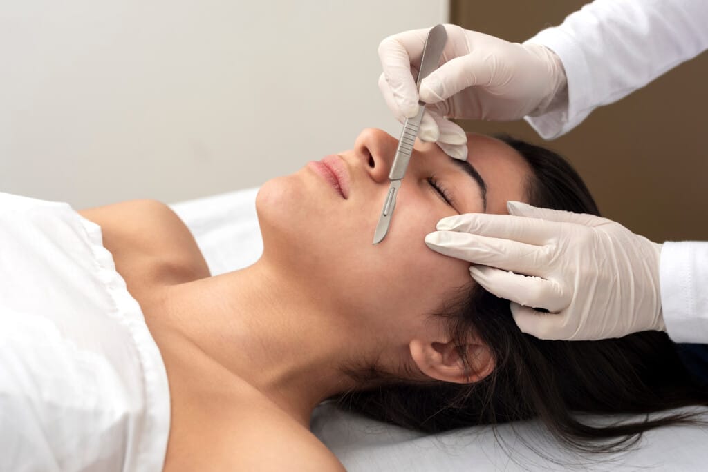 Dermaplaning Facial Sydney & Brisbane - Contour Clinics