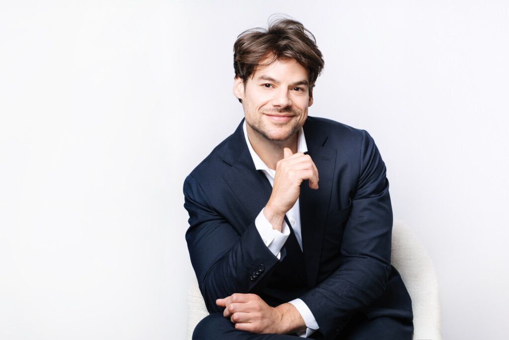 Dr Jamie Addlestone - Contour Cosmetic Clinics